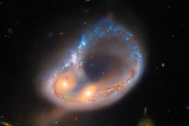 Hubble Space Telescope Captures Unusual Galaxy Merger 670 Million Light ...